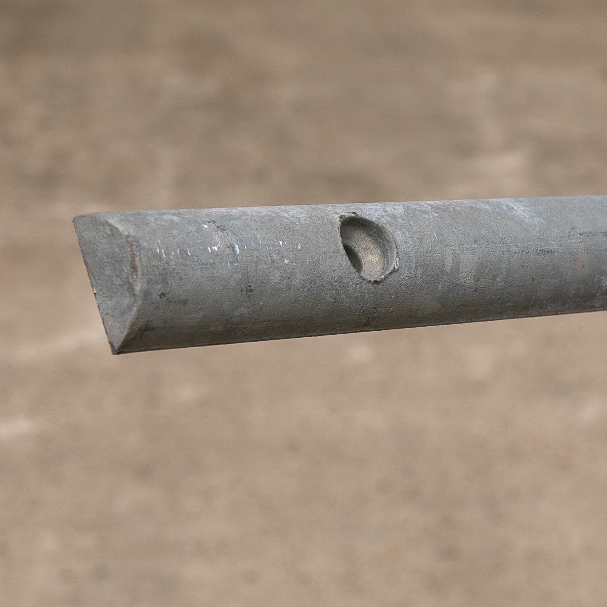MTR. BOTTOM DOOR RAIL HALF MOON GALVANISED 30 X 15MM L=6000MM- NEW ...